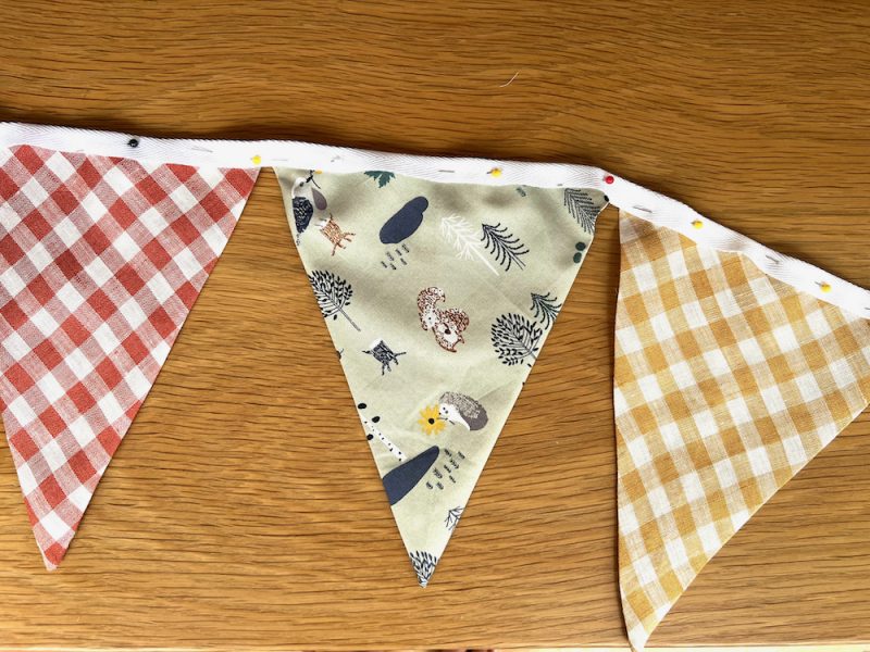 Make your own birthday bunting - Courtney Adamo